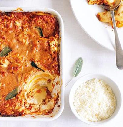 Baked pasta pockets with tomato, cream and sage | Woolworths TASTE