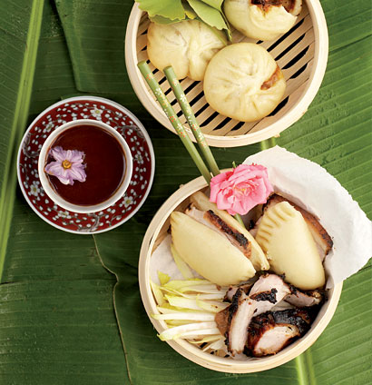 Bao (steamed buns) with barbecued pork and Hoisin sauce | Woolworths TASTE