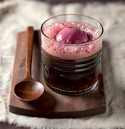 Berry cola floats | Woolworths TASTE