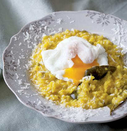 Saffron risotto and soft poached egg recipe | WW TASTE