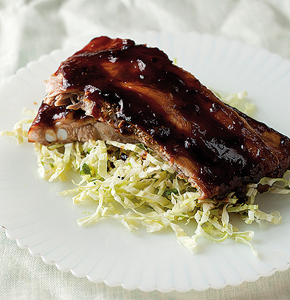 Sticky pork ribs with Asian cabbage | Woolworths TASTE
