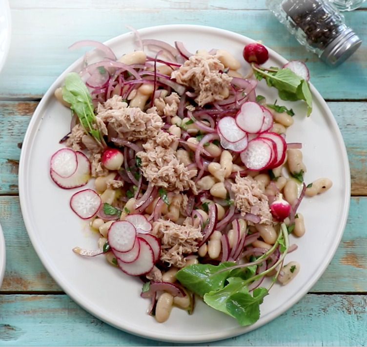 10 - Minute Tuna Bean Salad Recipe | Woolworths TASTE