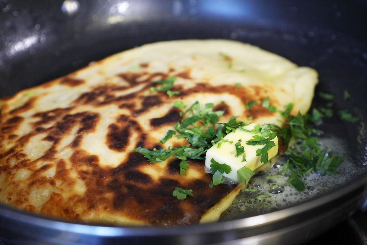 5-ingredient cheese-stuffed flatbreads | Woolworths TASTE