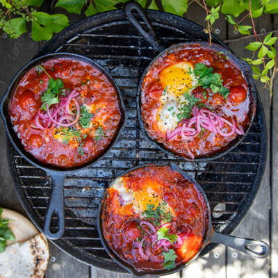 Campfire mini soffrito shakshuka skillets | Woolworths TASTE
