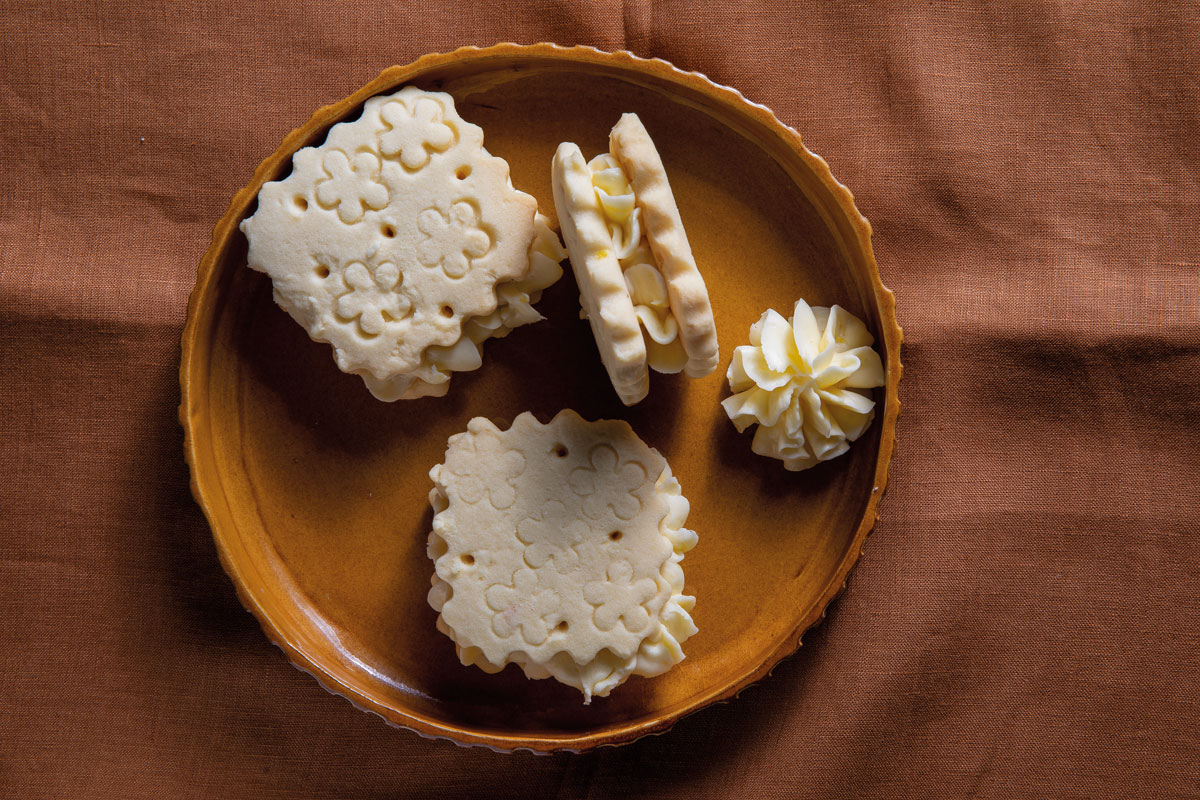 Easy DIY Lemon creams recipe | Biscuit | Woolworths TASTE