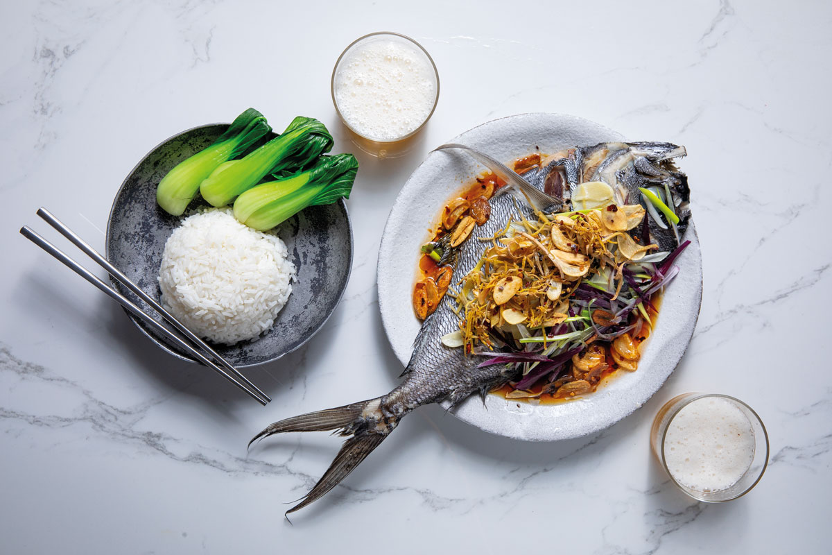 Steamed garlic-and-ginger angelfish recipe | WW TASTE