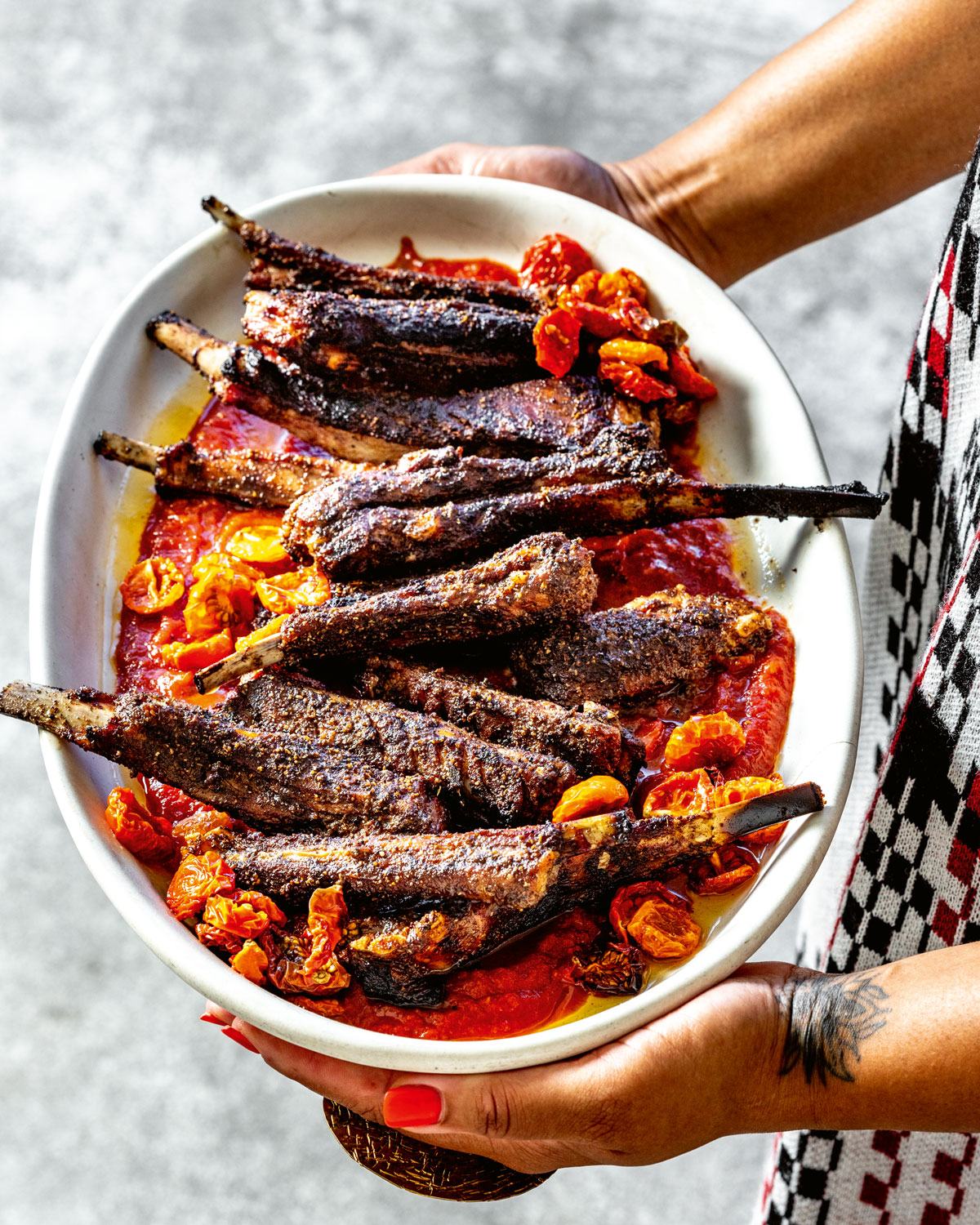 Slow grilled lamb ribs and tomato fondue recipe | WW TASTE