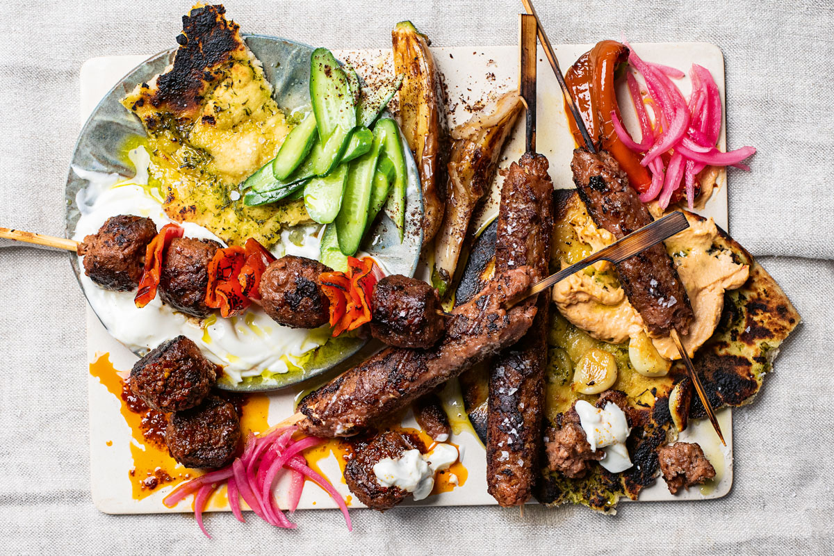 Plant-based kofta and kebab platter with garlic naan | Woolworths TASTE