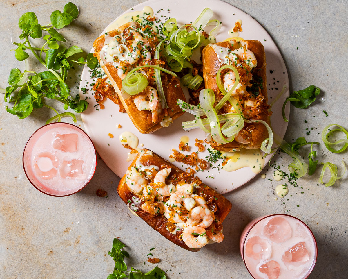 Prawn rolls with garlic-and-lime mayonnaise | WW TASTE